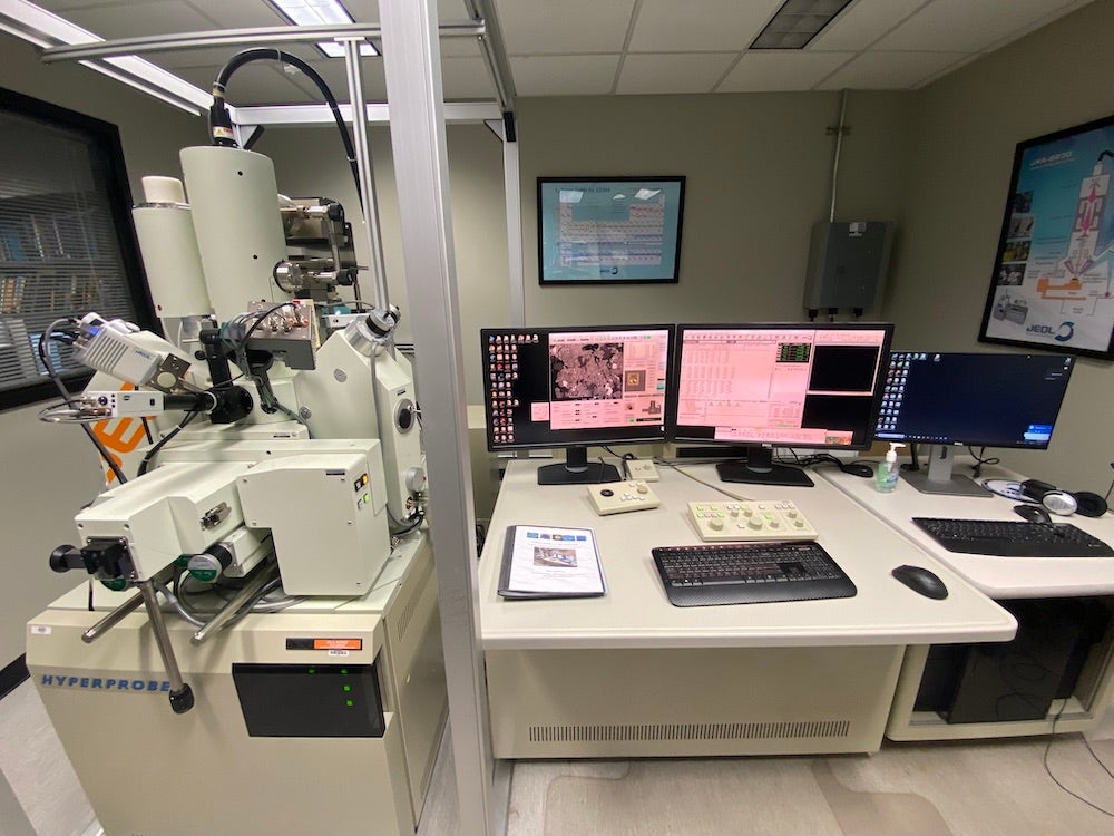 Electron Probe MicroAnalyzer Laboratory | Earth, Environmental and Planetary Sciences | Wiess ...